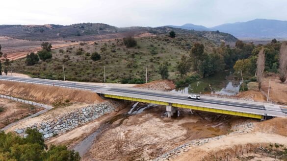 MOP O'HIGGINS INAUGURA NUEVO PUENTE QUIAHUE EN LA COMUNA DE LOLOL - Vi.cl